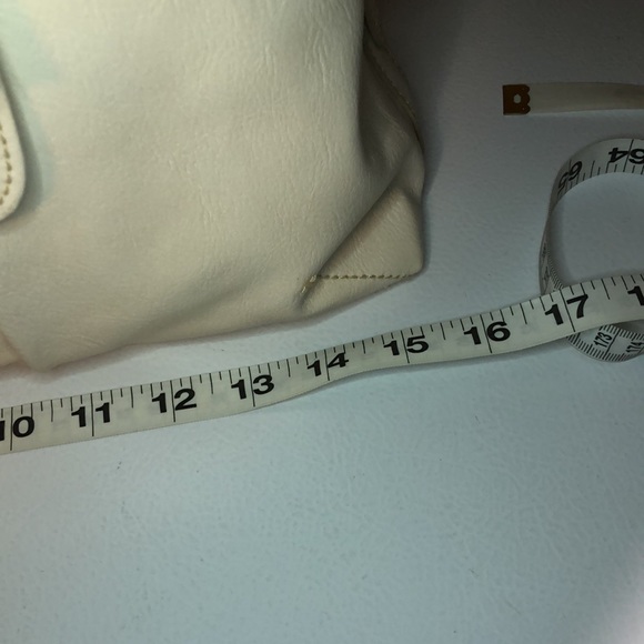 Liz Claiborne | Bags | Nwt Liz Claiborne Bone Colored Handbag | Poshmark